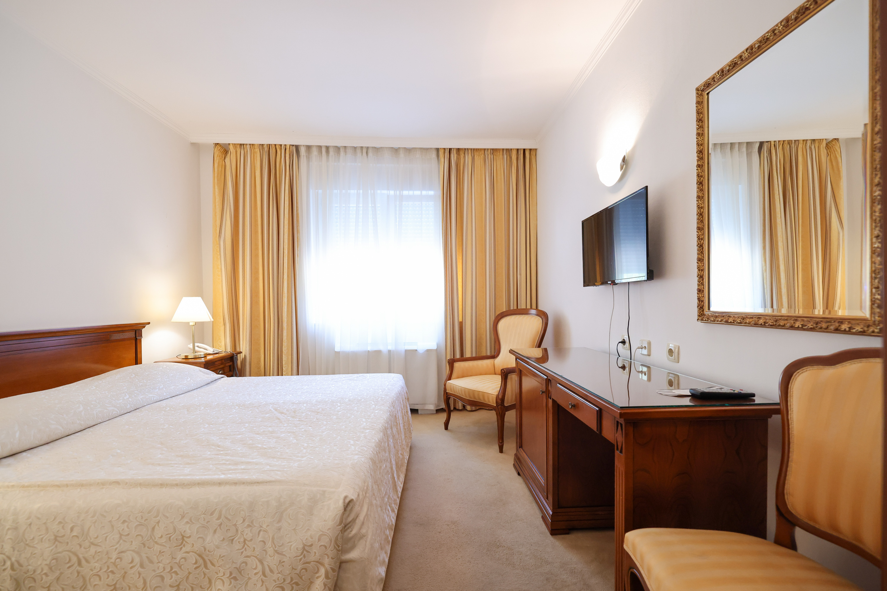 Classic Double Room 2+1, Parkview (main building) - Accomodation - All ...